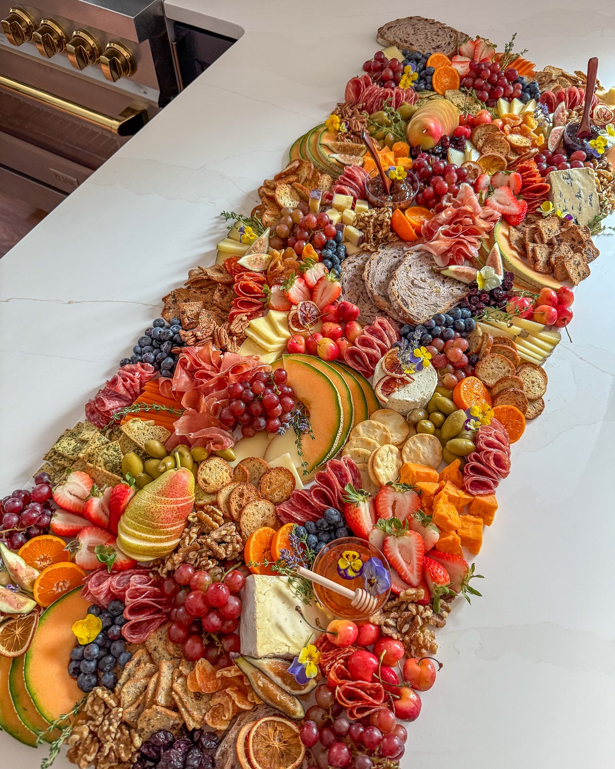 Grazing Tables & Party Packages – Charcuterie & Treats